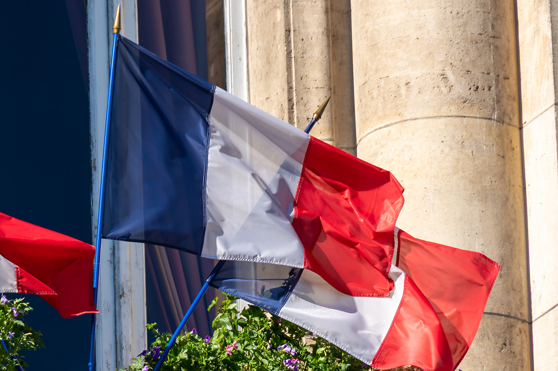 14 juillet : la Ville vous offre des drapeaux tricolores pour décorer vos habitations - Ville de ...