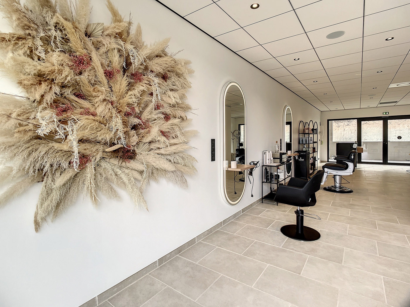 « Hair Stylist Manon Frier » : un havre de sérénité avec vue sur l ...