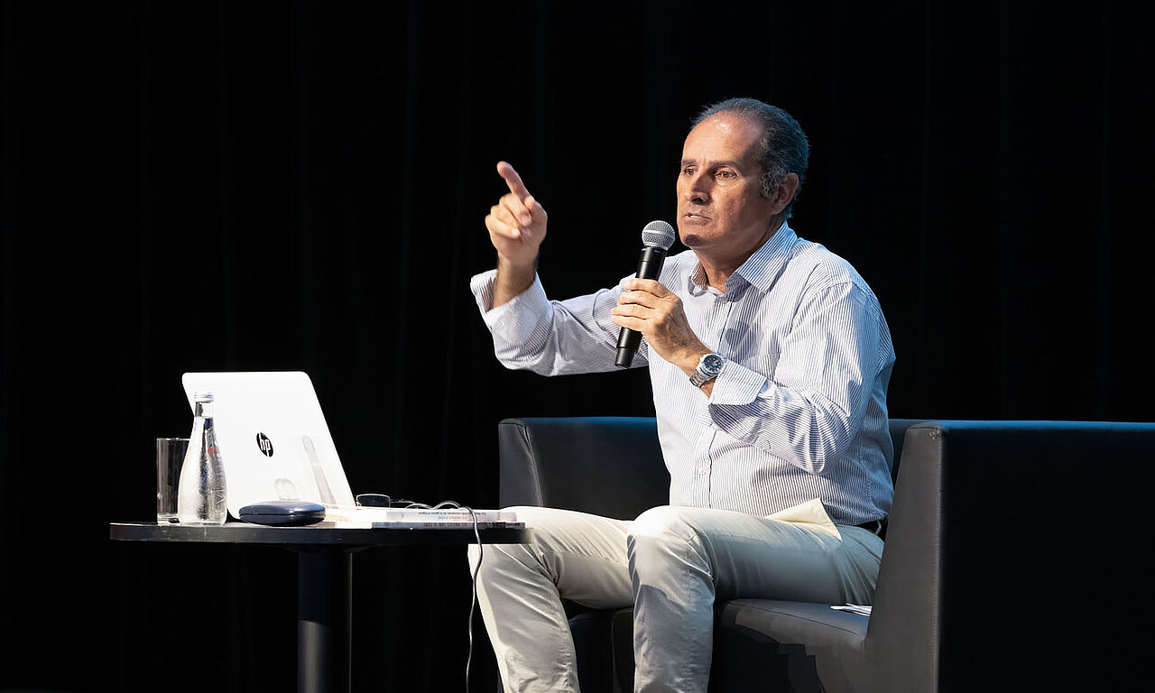 Conférence de 18h59 : L’historien Jean-Jacques Jordi a relaté les ...