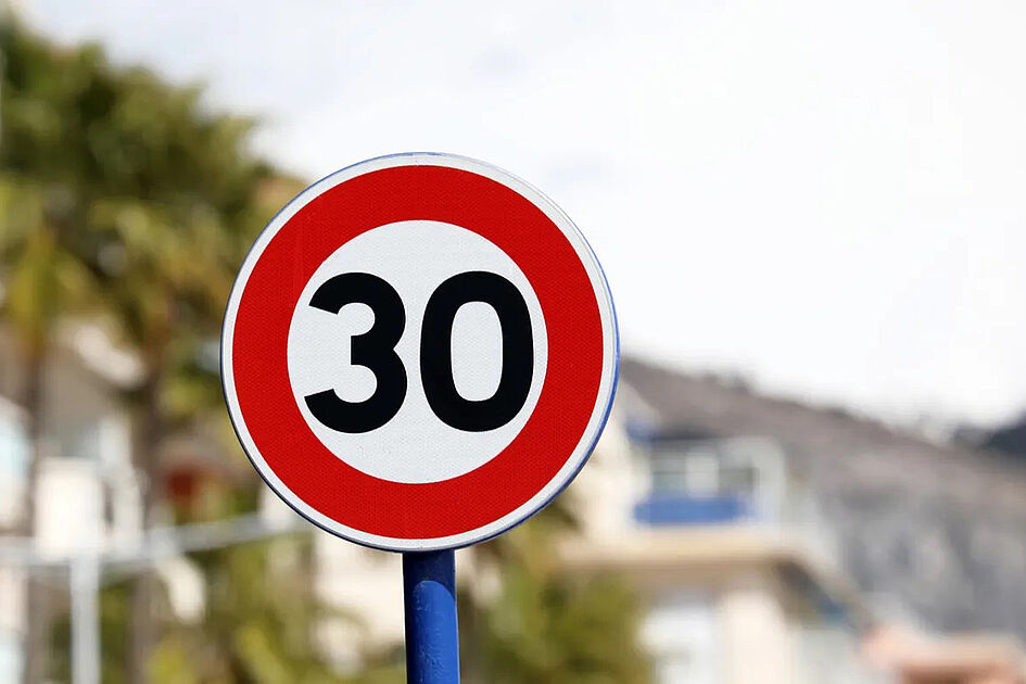 Limitation de la vitesse à 30 Km/heure sur l’avenue Sankt Georgen ...