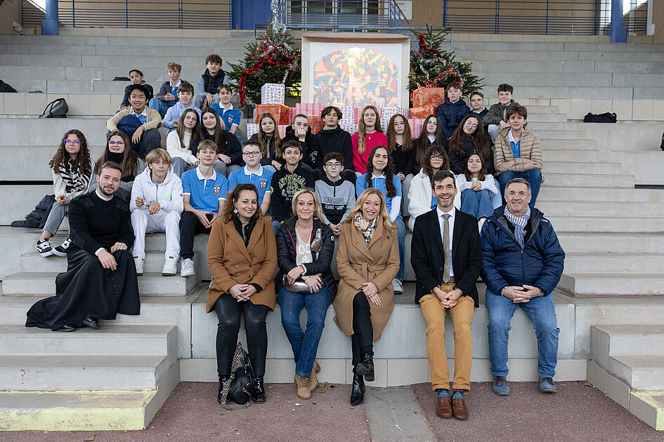 Les élèves de l’Institut Stanislas œuvrent pour un Noël solidaire ...