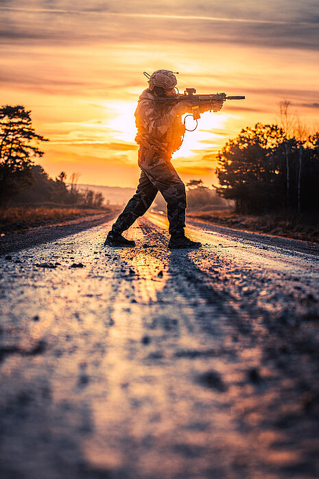 21e RIMa : un régiment d’exception fidèle à sa devise « Croche et Tient ...