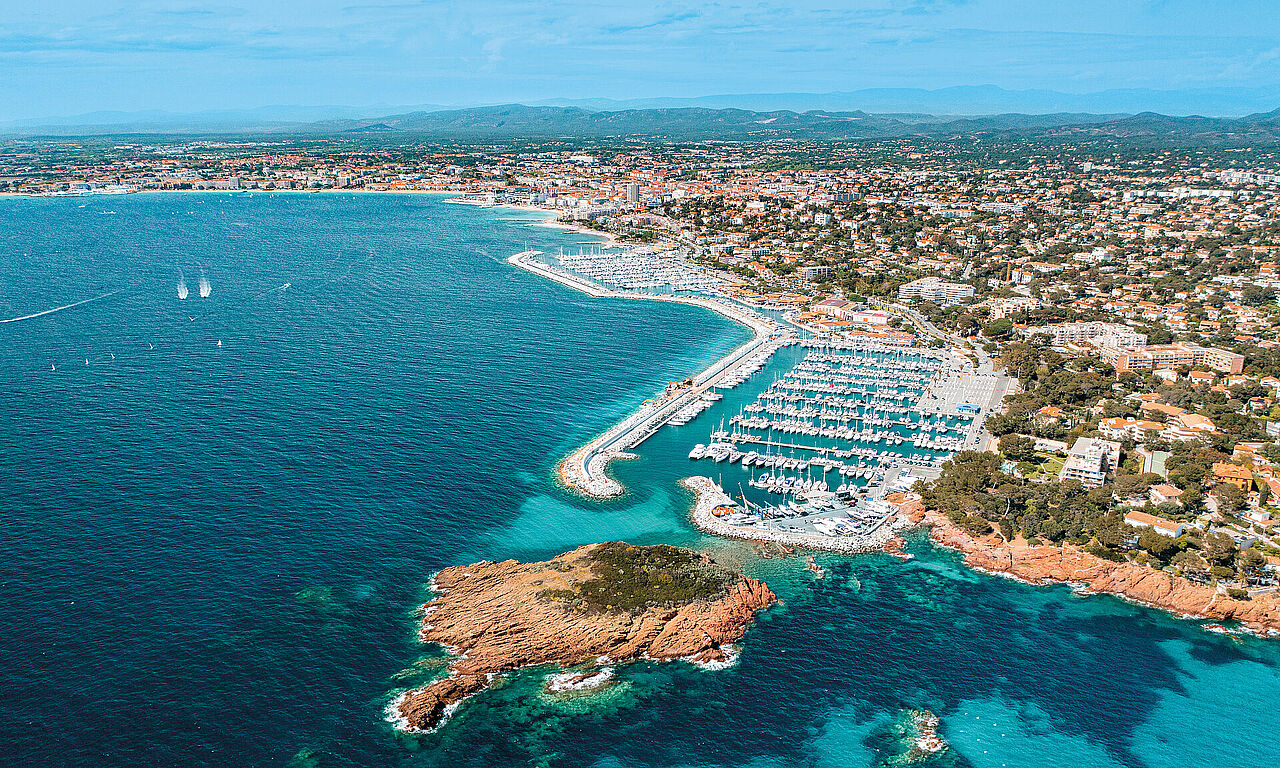 Saint-Raphaël décroche à nouveau le label Pavillon Bleu - Ville de ...